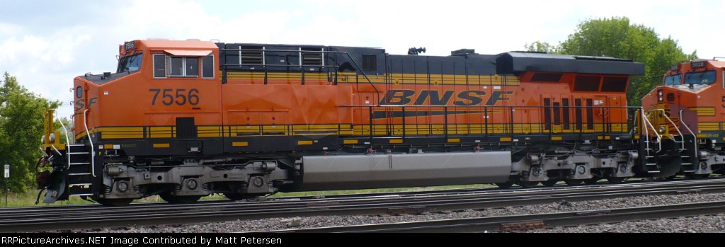 BNSF 7556